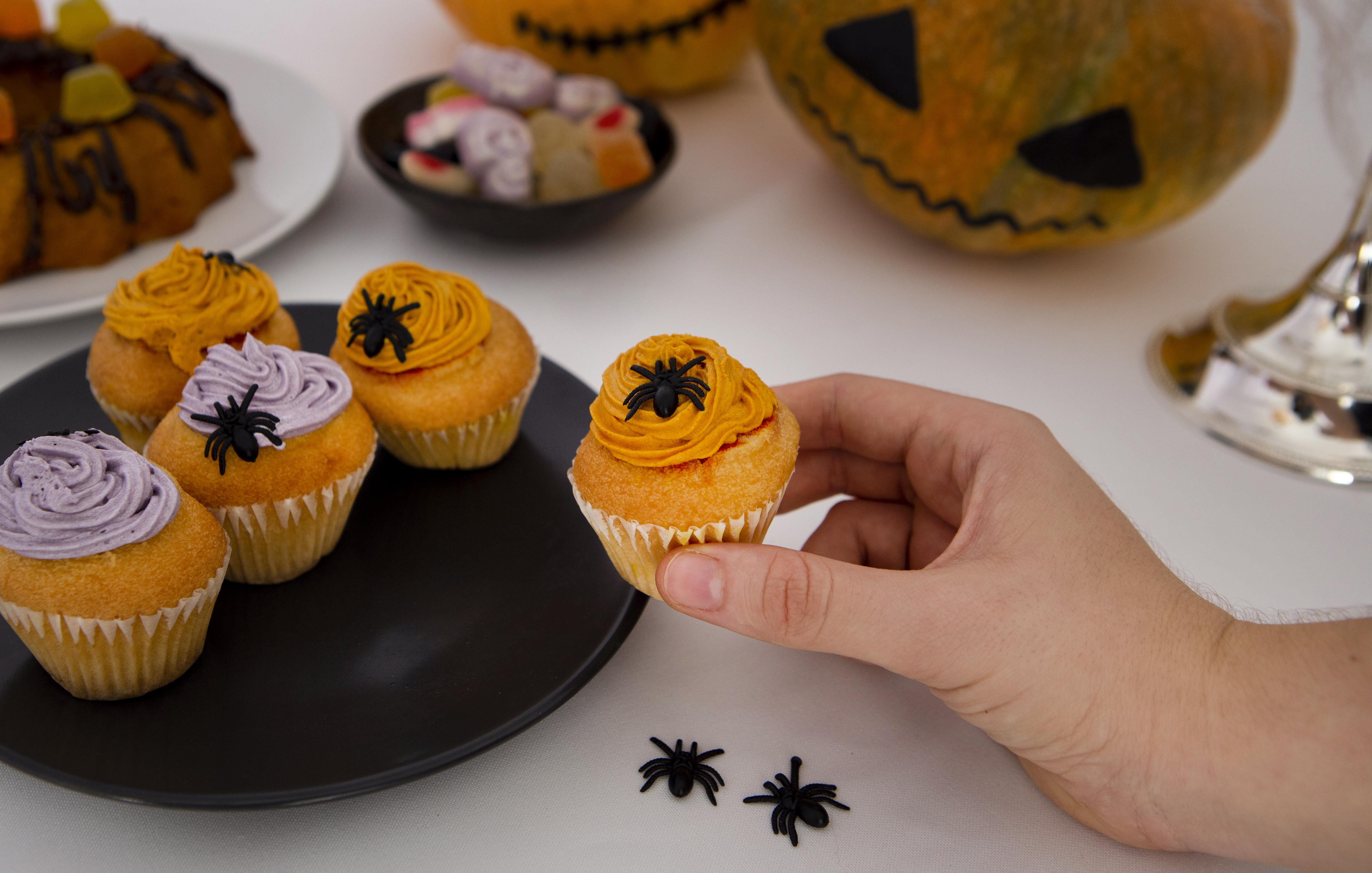 Halloween Baking Creations with Starpack